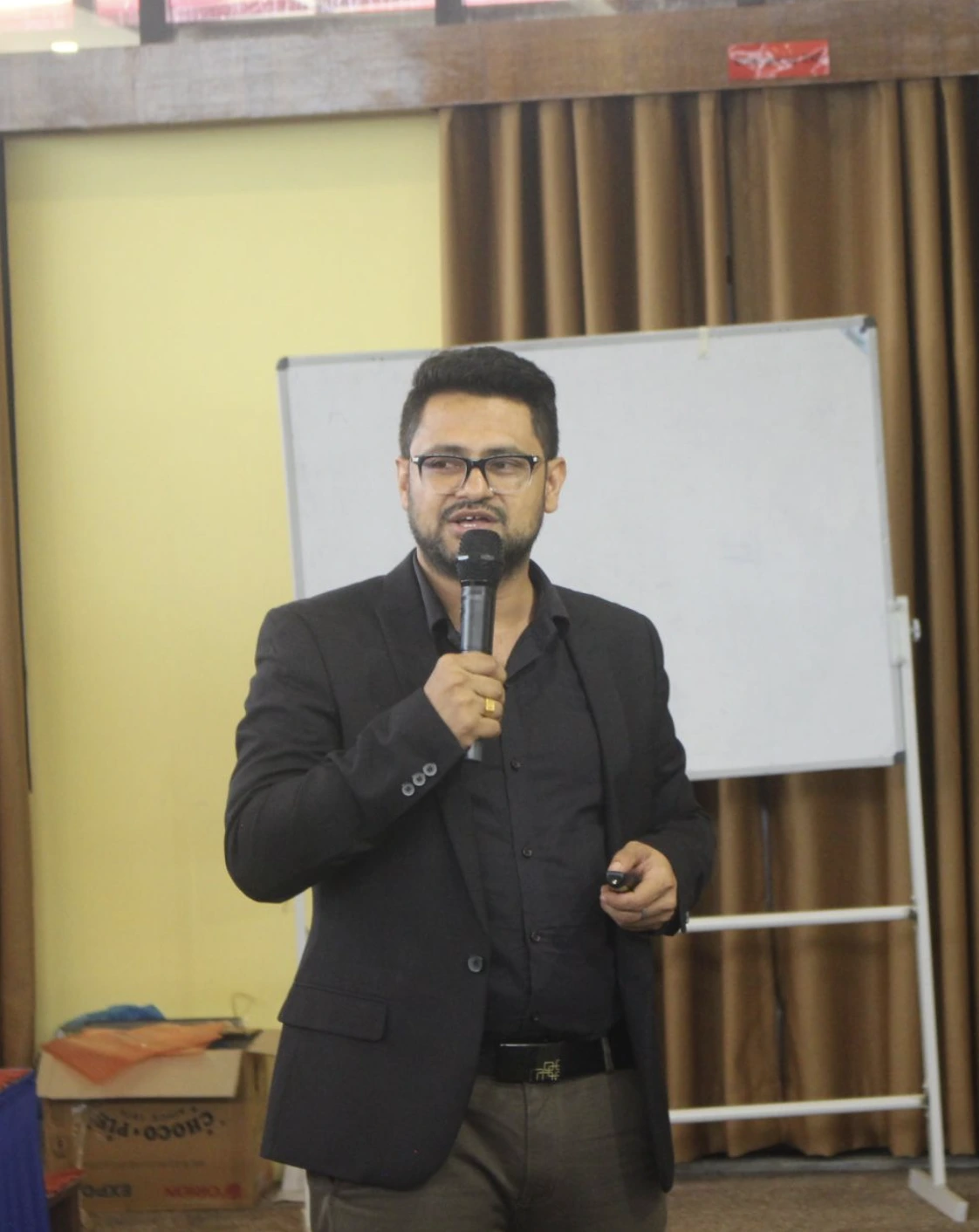 Prashant Koirala - Full Stack Developer | React, Next.js, Vue.js Expert